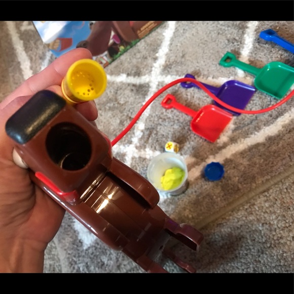 Goliath | Toys | Goliath Bruno Pupu Slime Dog Poop Dice Rolling Game ...